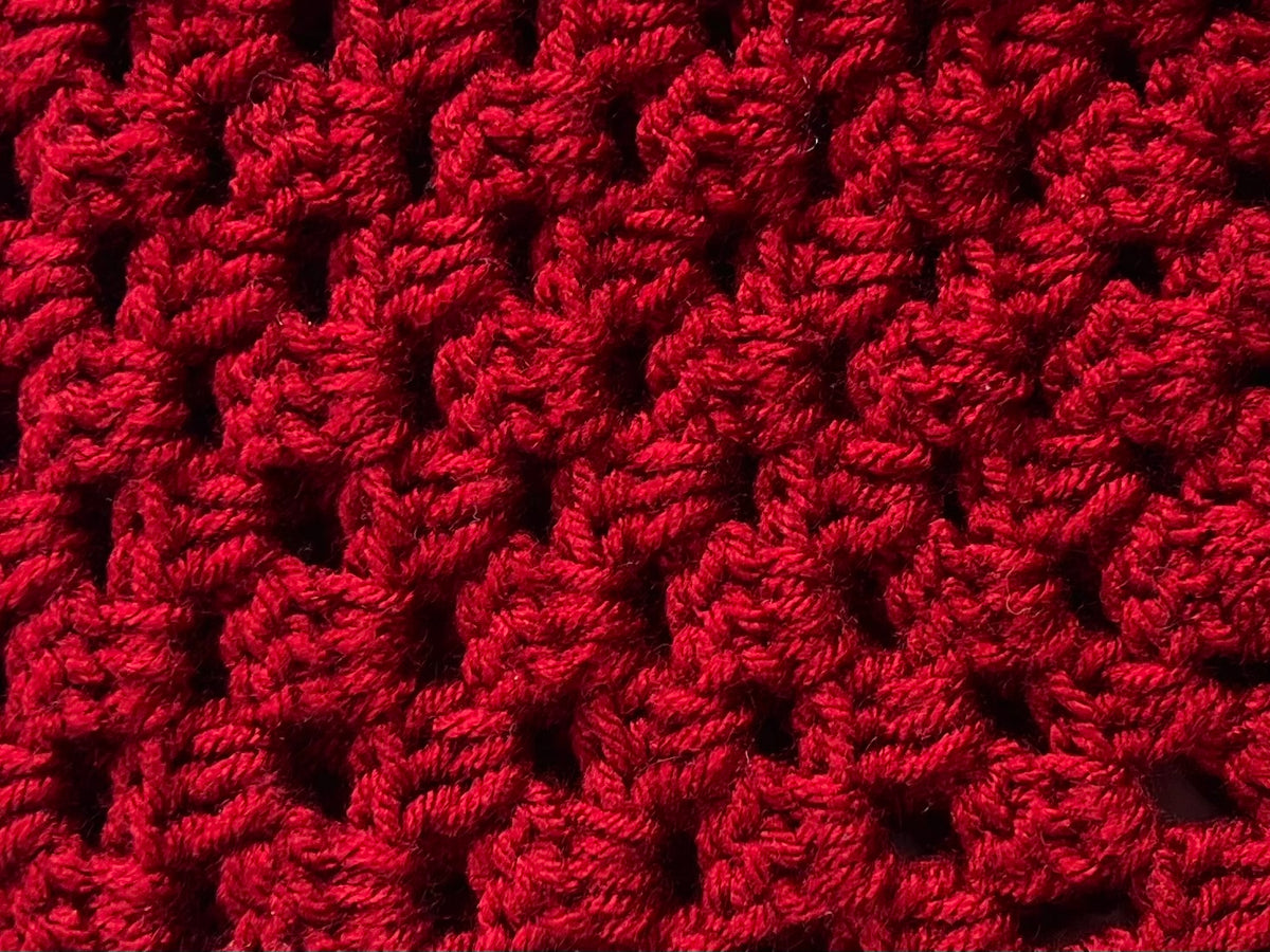 GARNET GRANNY BONNET – MARTINA ISHO